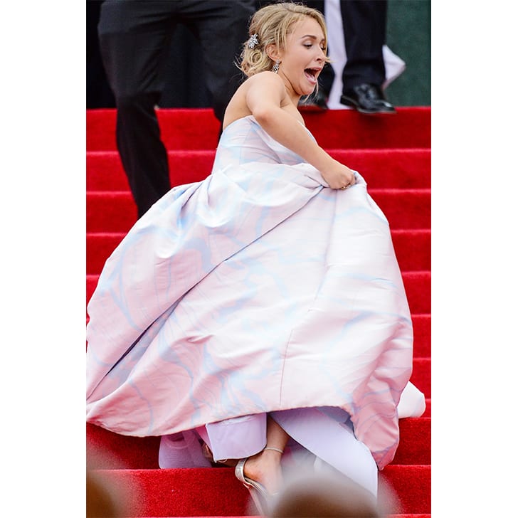 STARS AM BODEN - DIE PEINLICHSTEN PROMI-MOMENTE AUF DEM ROTEN TEPPICH ...