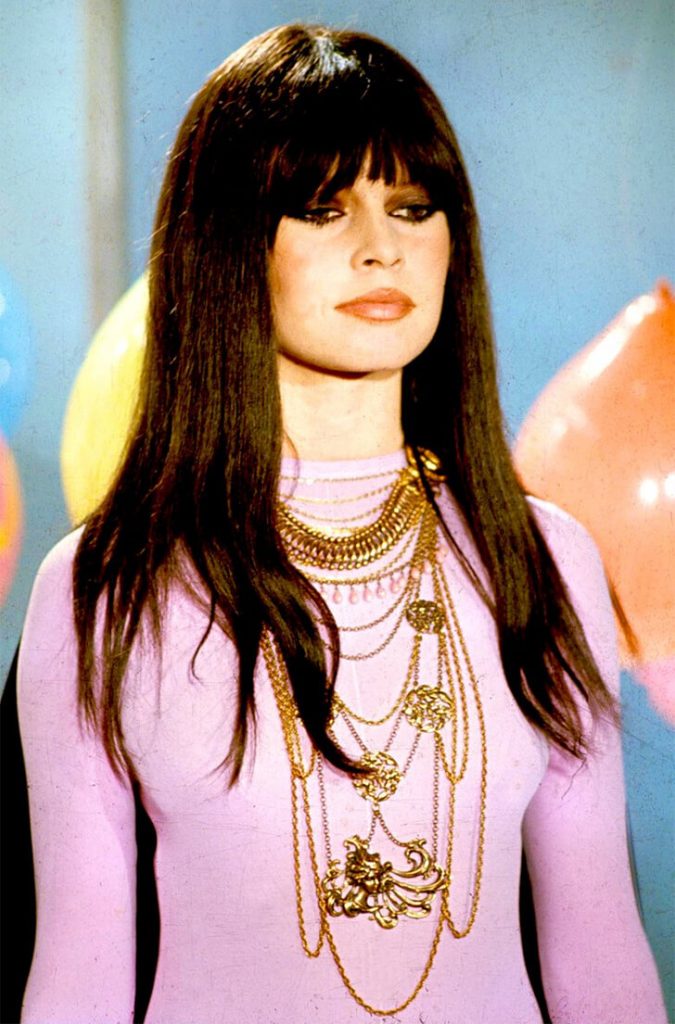 Rare Behind-The-Scenes Photos of Moments in Entertainment History That ...