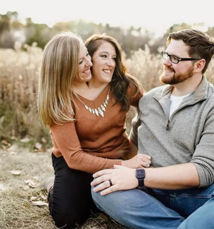 The Hensel Conjoined Twins Who Are Living Proof That Anything Is ...